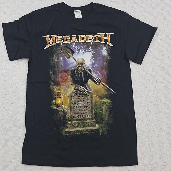 Megadeth | Shirts | Megadethgraphic Tee 35 Years Skeleton Graveyard ...